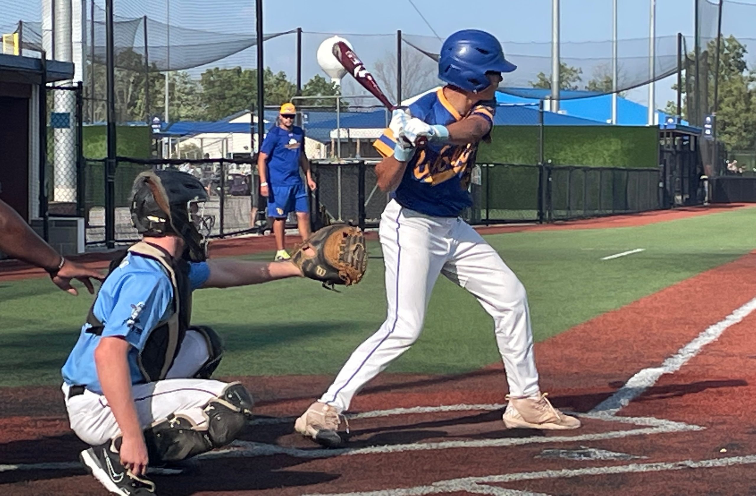 Thunderwolves, River Rats unload the 14U lumber – Diamond Nation