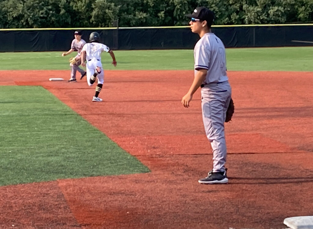 Frost burns on the basepaths for Antonelli Baseball Black – Diamond Nation