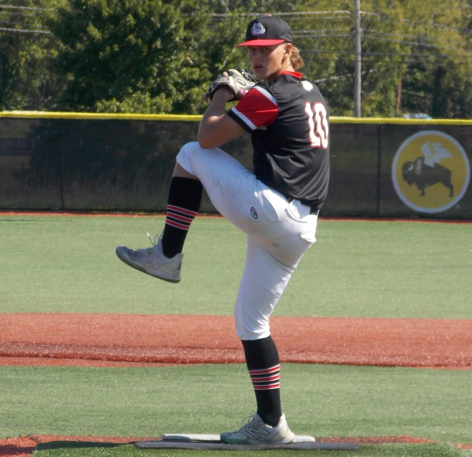 Franklin's huge day powers HV Bulldogs to 2-0 start at Labor Day Blast ...