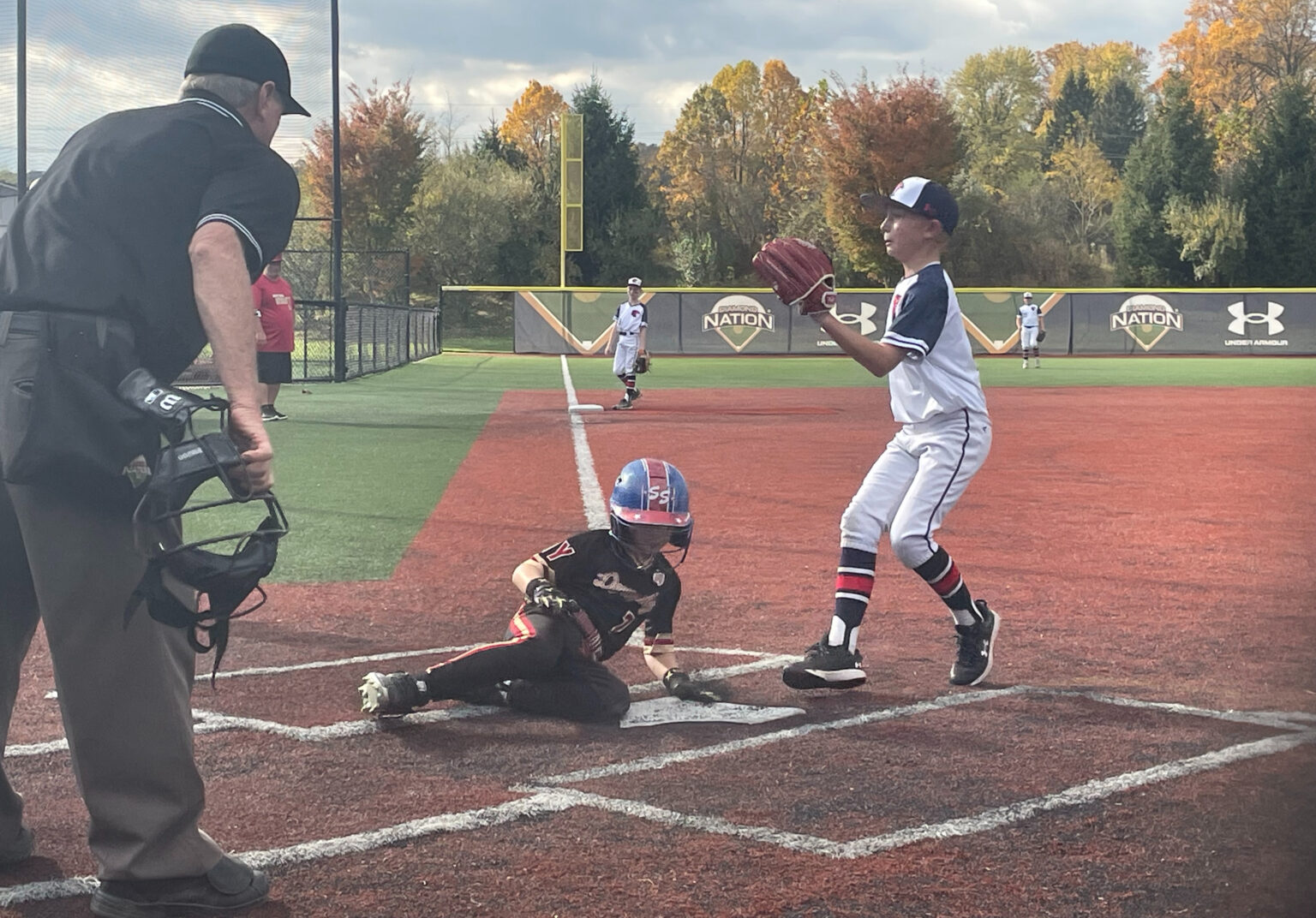 Bats come alive as NY Dynasty 11U cruises in Halloween Mash – Diamond ...