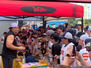 Eric Sim visit quite a happening at Diamond Nation – Diamond Nation