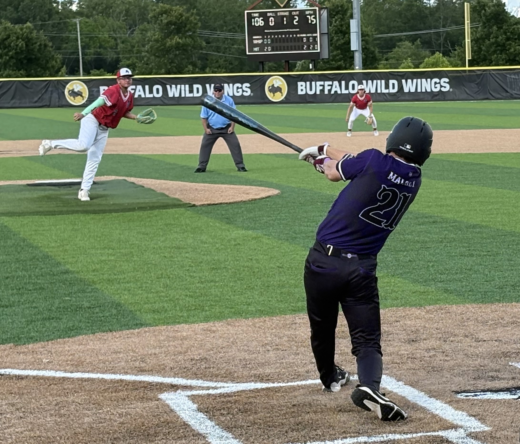 Whitley-led Heavy Hitters close out Super 16 Invitational with win ...