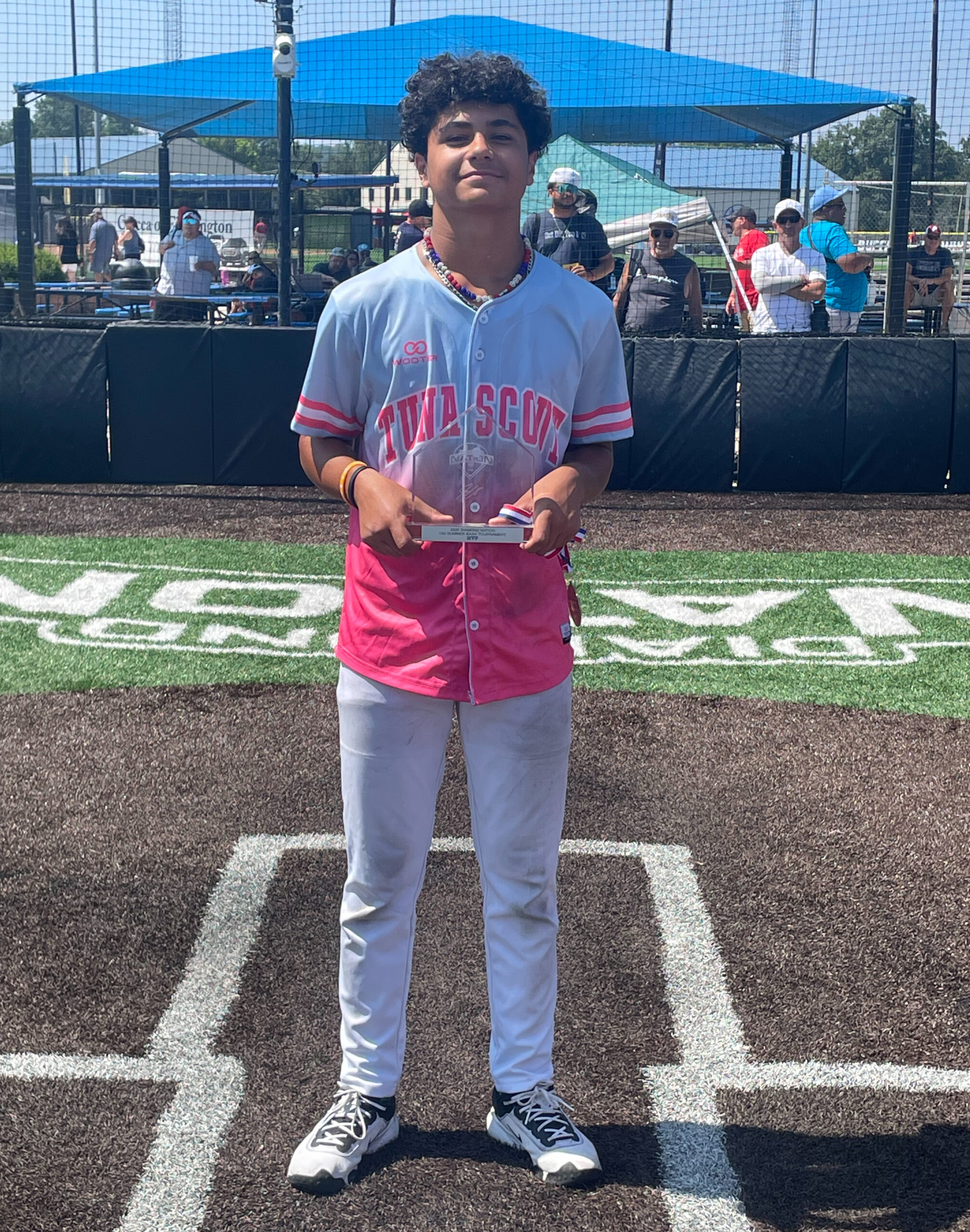 Minyetty tosses efficient one-hitter to steer Tuna Scout to Bash crown ...
